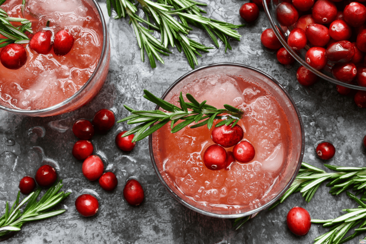 Sparkling Cranberry Cocktail - Easy and Delish