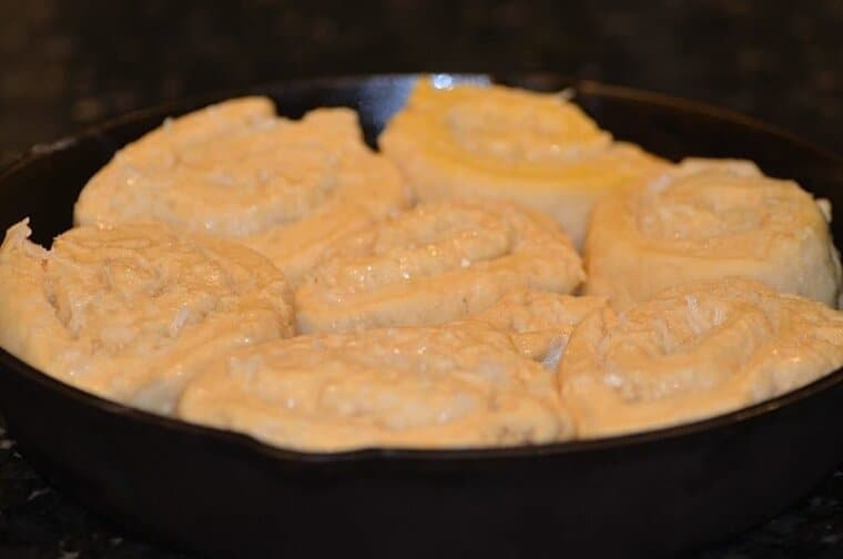 Coconut Rolls (Pão Doce com Coco) - Easy and Delish