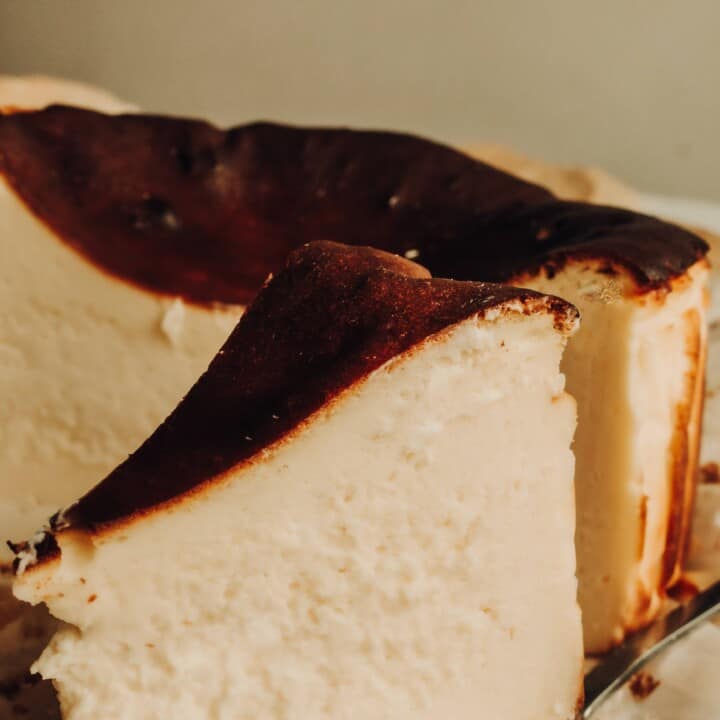 Torta de Queijo Basca (Cheesecake Basco)