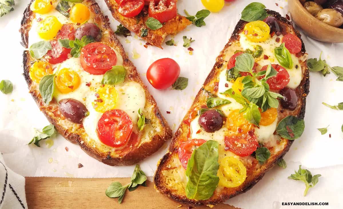 Pizza Toasts - Easy and Delish